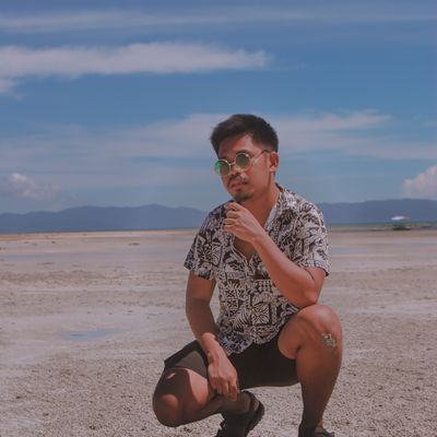 Cartera de fotos e imágenes de stock de Mark B. Dalagan | Shutterstock