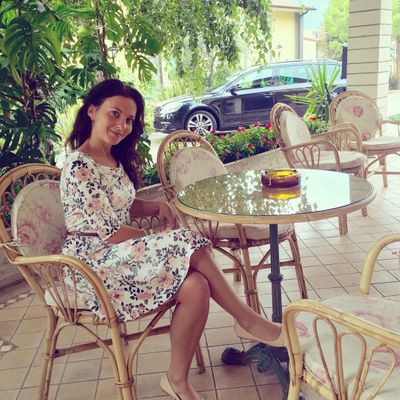 Volumetric Crystal Lattice Position Atoms Crystal Stock Vector (Royalty ...