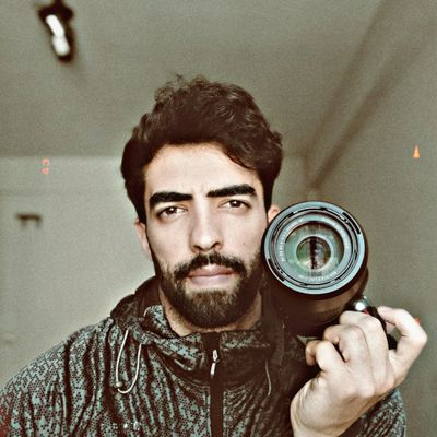 Cartera de fotos e imágenes de stock de Adam Widmer | Shutterstock