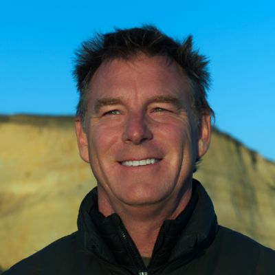 Cartera de fotos e imágenes de stock de Ray Cowan | Shutterstock