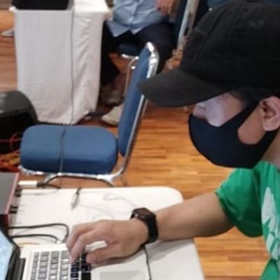 Cartera de fotos e imágenes de stock de Javalera Ungking | Shutterstock