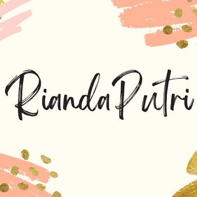 Cartera de fotos e imágenes de stock de Rianda Putri | Shutterstock