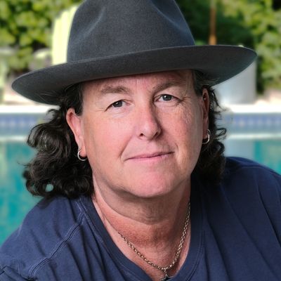 Los Angeles Aug 23 Kirsten Dunst Stock Photo 122713429 | Shutterstock