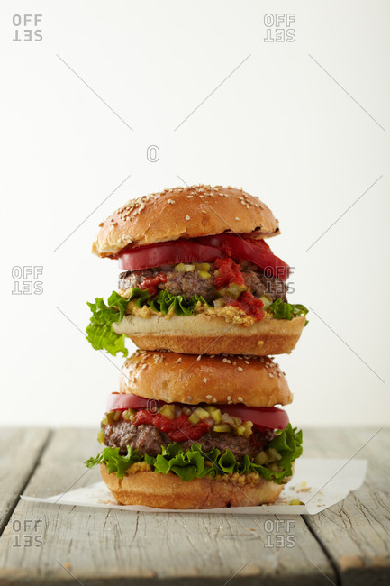burger layers stock photos - OFFSET