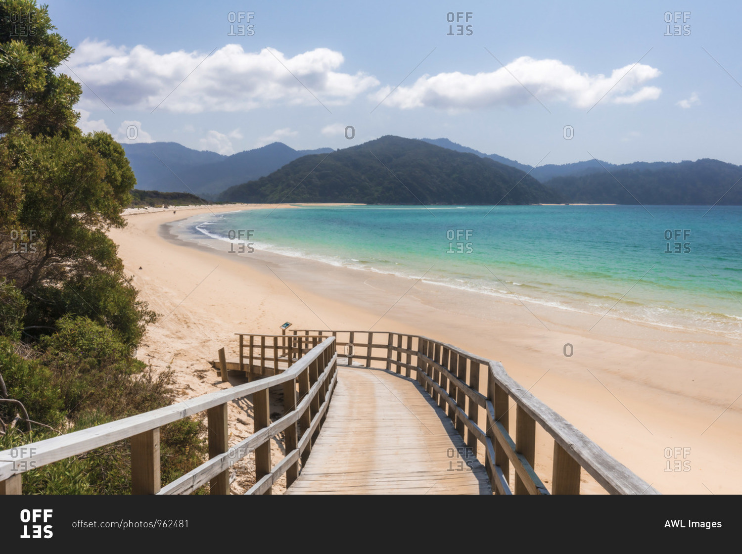 Awaroa Inlet along the Abel Tasman national park at sunrise, South ...