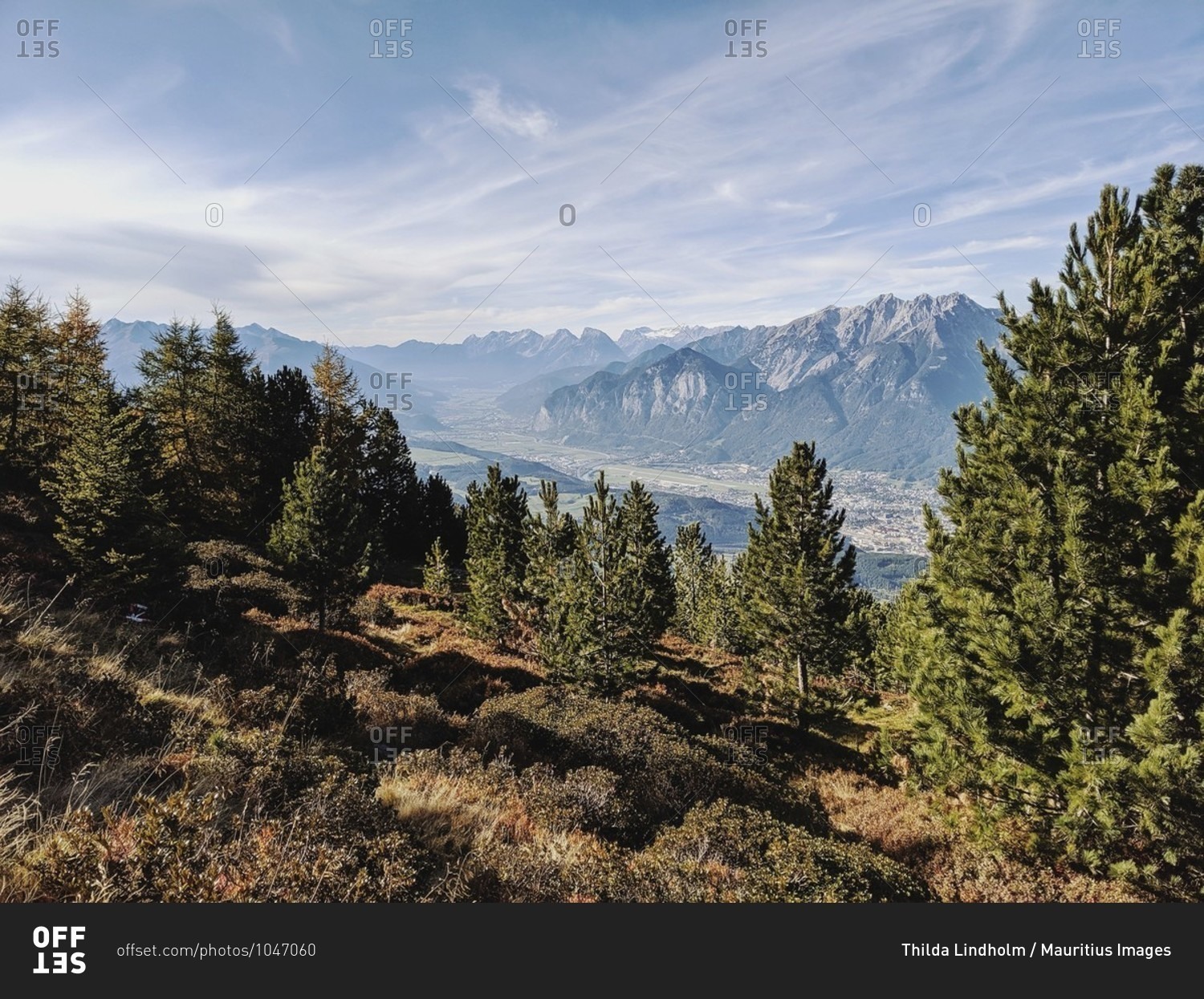 On the way on the tyrolean stone pine path, view of the karwendel ...