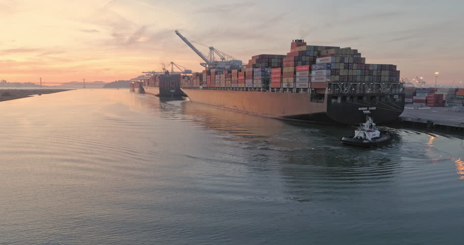 Oakland Harbor with ships in California image - Free stock photo ...