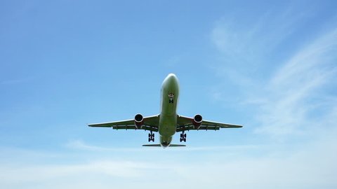 4k Airplane Impressive Landing Flying Overhead Stock Footage Video (100 ...