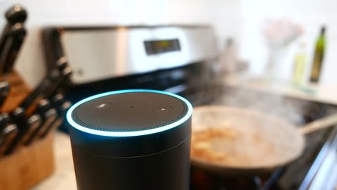 Amazon Alexa Amazon Echo Kitchen Cooking : vidéo de stock (100 % libre ...