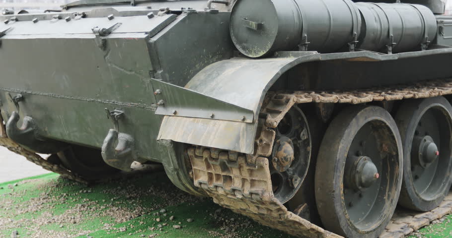 close-up dirty military equipment tank tracks: วิดีโอสต็อก (ปลอดค่า ...