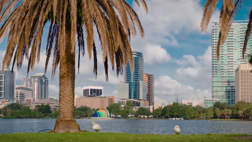 Landscape with clouds in Orlando, Florida with lake image - Free stock ...