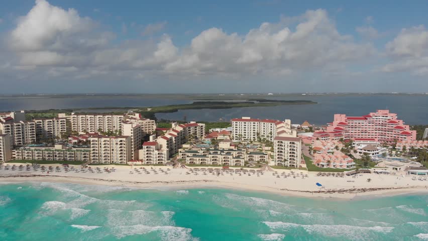 Pool Bar in Cancun, Mexico image - Free stock photo - Public Domain ...