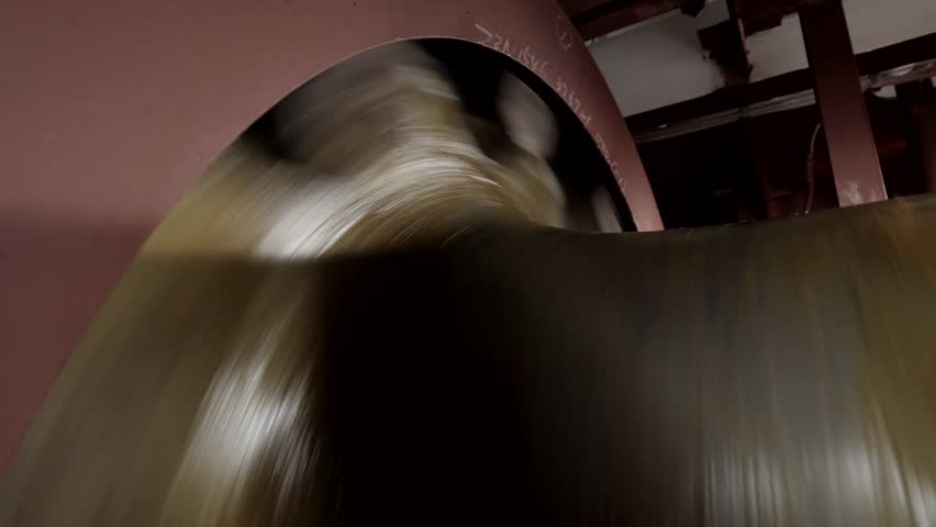 Main Thrust image - Free stock photo - Public Domain photo - CC0 Images