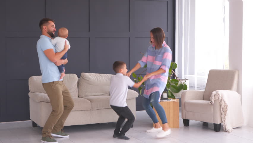 happy family dancing Stock Footage Video (100% Royalty-free) 1017685489 ...