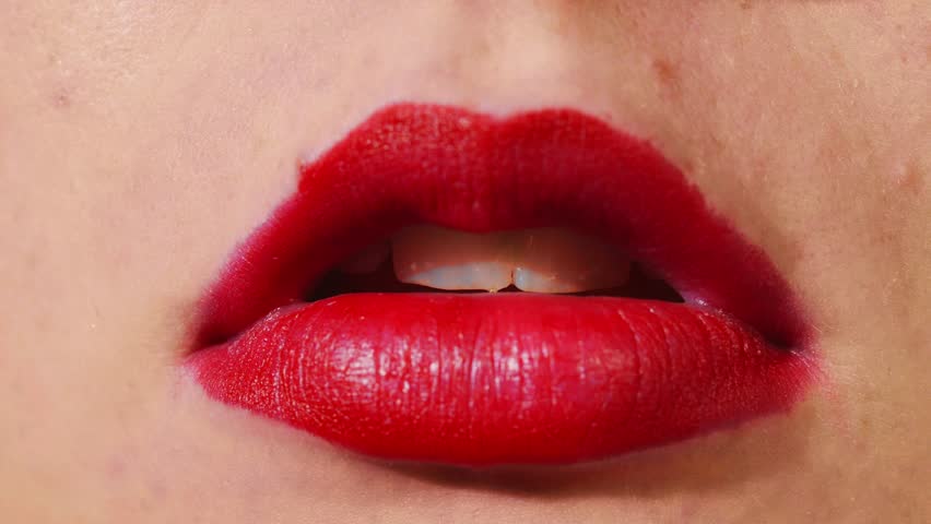 Red Lips Smoking Cigarette | Lipstutorial.org