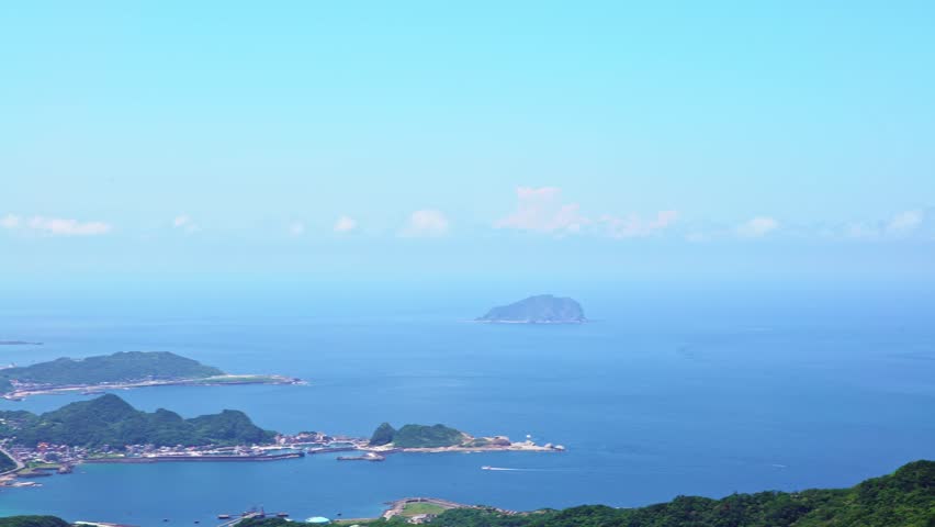 Sea of Clouds in the Mountains in Northern Taiwan image - Free stock ...
