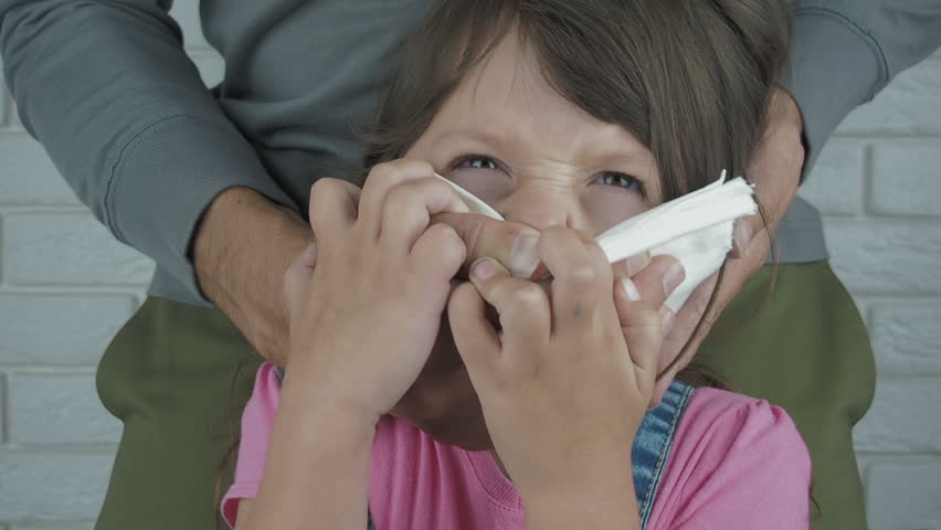 kidnapping theft child abuse covered handkerchief Stok Videosu (%100 ...