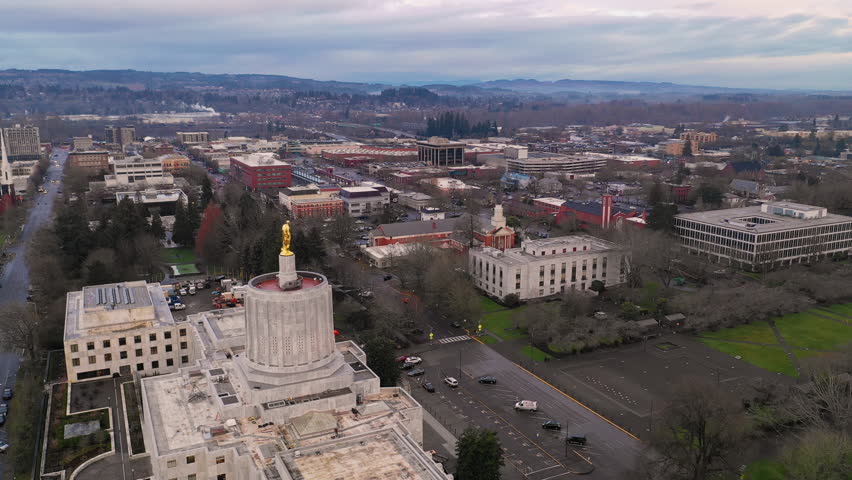 Oregon State Capital in Salem, Oregon image - Free stock photo - Public ...
