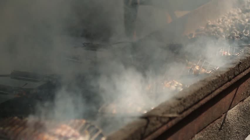 heavy smoke structure fire obscures sun Stock Footage Video (100% ...