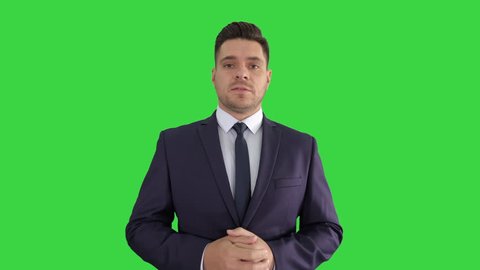 Meteorologist Forecasting On Green Screen Chroma 库存影片视频（100% 免版税 ...