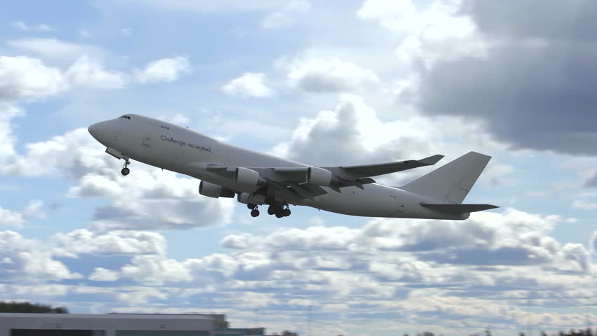 747 Take Off Stock Video Footage - 4K and HD Video Clips | Shutterstock