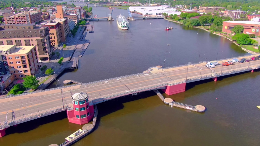 Fast Moving Water on the Wisconsin River image - Free stock photo ...