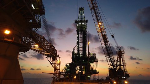 Derrick Tender Assisted Drilling Oil Rig Stock Footage Video (100% ...