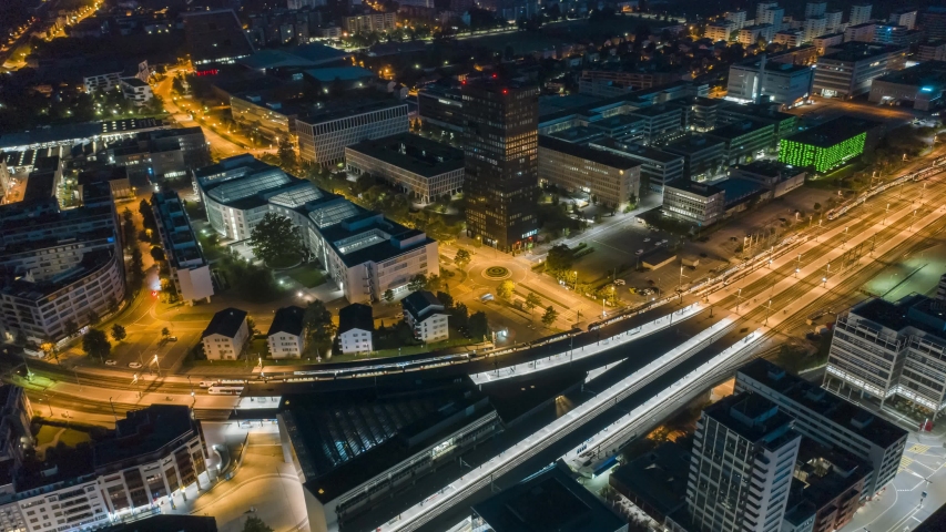 Zug Bahnhof Stock Video Footage - 4K and HD Video Clips | Shutterstock