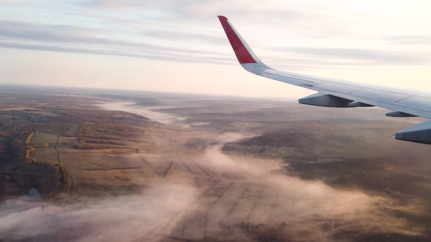 aircraft performs descent height approach plane Stock Footage Video ...