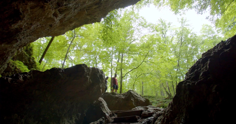 Cave Entrance at Maquoketa Caves States Park, Iowa image - Free stock ...