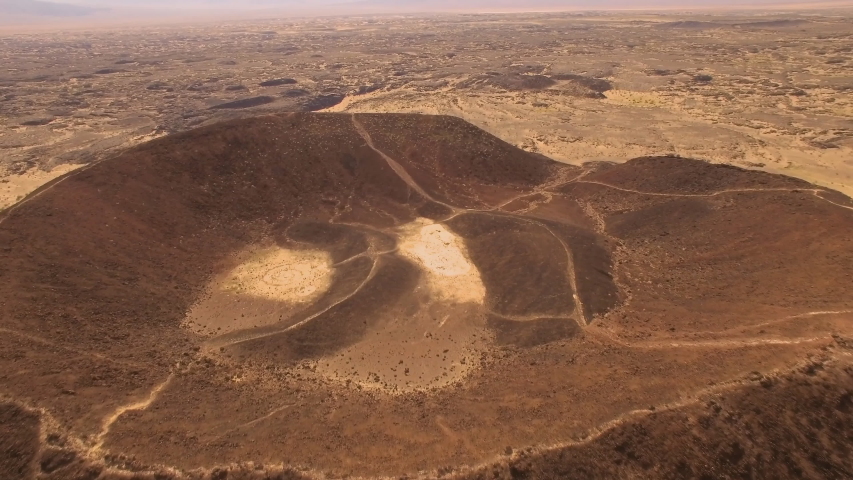 Amboy Crater landscape in California image - Free stock photo - Public ...