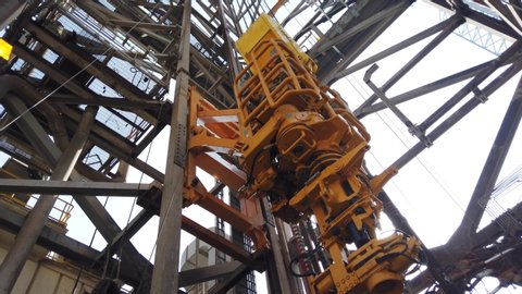 Top Drive System Tds Spinning Oil Stock Footage Video (100% Royalty ...