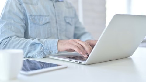 Close Woman Hands Coding Html Programming Stock Photo 1089903890 ...