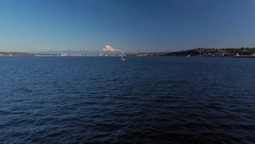 Tacoma with a view of Mount Rainier in Washington image - Free stock ...