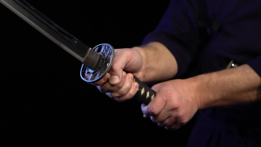 samurai sword katana hand holding prepare: วิดีโอสต็อก (ปลอดค่า ...