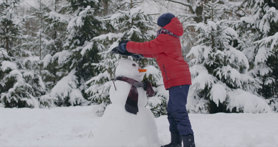 Snowman with hat and scarf image - Free stock photo - Public Domain ...