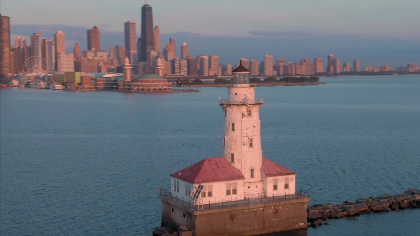 Lighthouse in Chicago, Illinois image - Free stock photo - Public ...