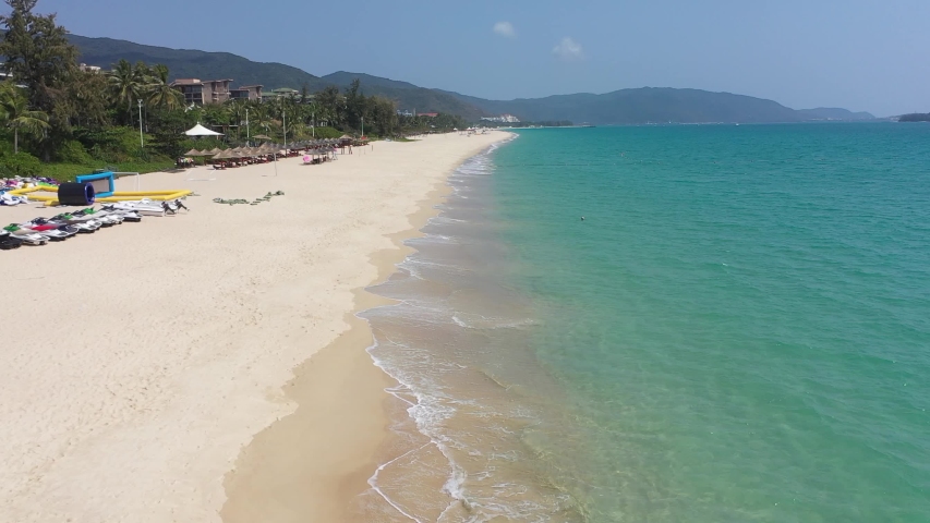 Yalong bay with blue water in Sanya image - Free stock photo - Public ...