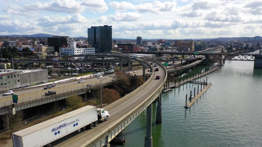 Portland oregon train Stock Video Footage - 4K and HD Video Clips ...