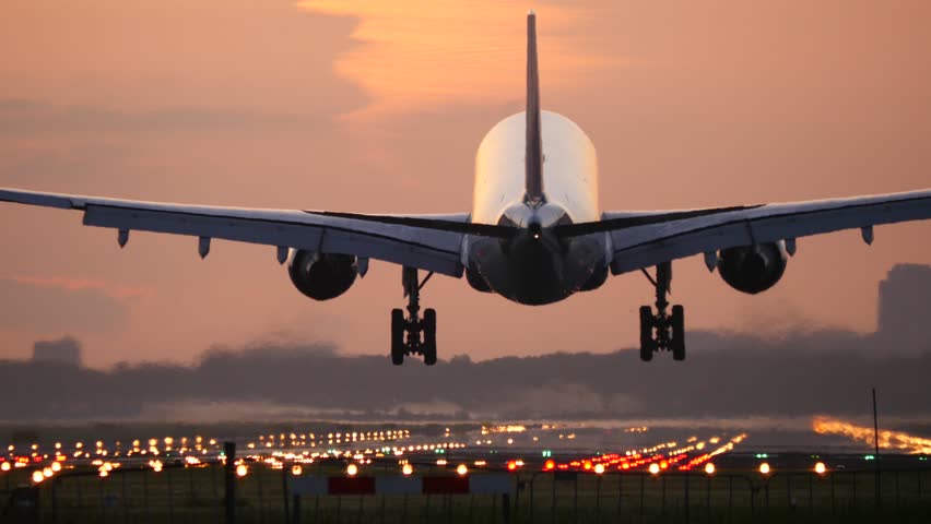 4k Plane Landing Stock Footage Video 100 Royalty free 10501562
