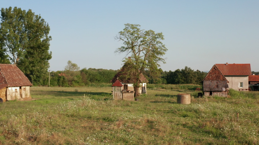 Large Farmhouse homestead image - Free stock photo - Public Domain ...