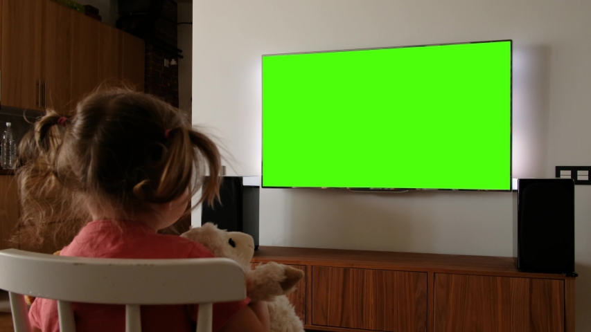 Green Screen Little Girl: video stock - Clip video 4K e HD | Shutterstock