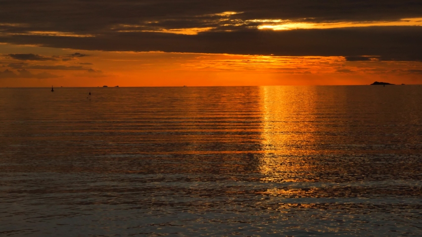 Free Zoom Video Backgrounds | Coverr