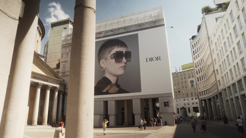 Gucci showcase Stock Video Footage - 4K and HD Video Clips | Shutterstock