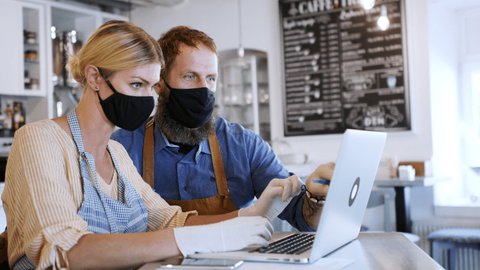 Serious Indian Programmer Eyeglasses Pointing Computer Stock Photo 1357078661 | Shutterstock