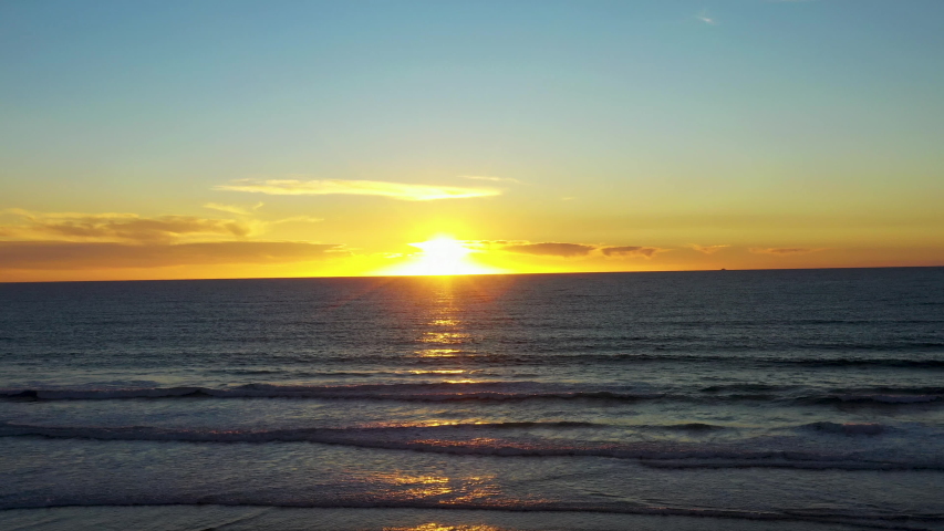 Seascape with sun setting over the waters image - Free stock photo ...