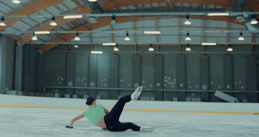Female Ice Figure Skater Falls Stock Footage Video (100% Royalty-free ...