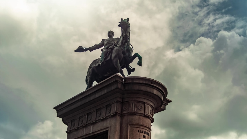 la estatua de gerardo barrios en: video de stock (totalmente libre de ...