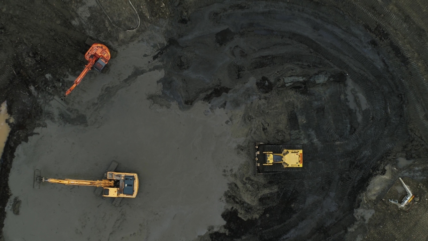 360 digger Stock Video Footage - 4K and HD Video Clips | Shutterstock