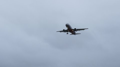 Jumbo Jet Plane Coming Into Land Stock Footage Video (100% Royalty-free ...